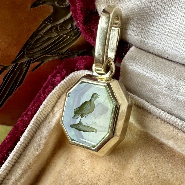 Game Old Bird Classic Pendant – Bauble Magpie