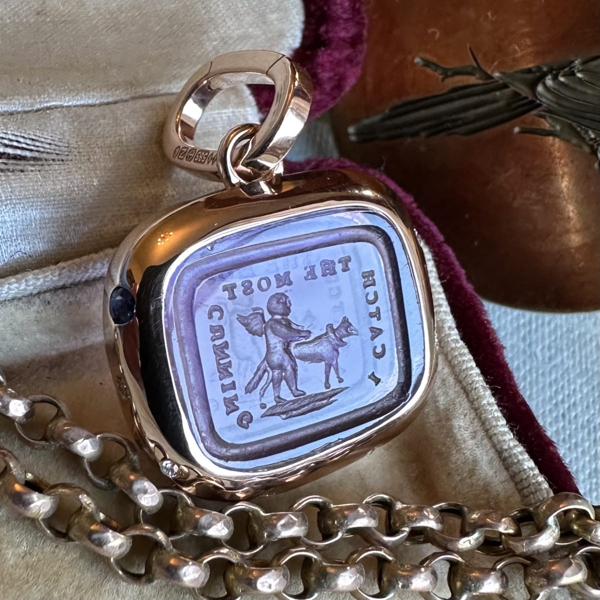 Flown Away Home – Bauble Magpie