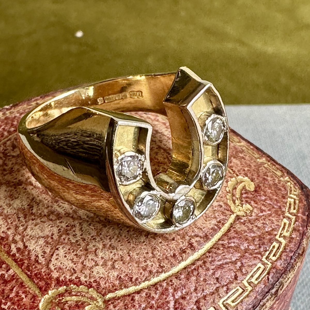 Rings – Bauble Magpie